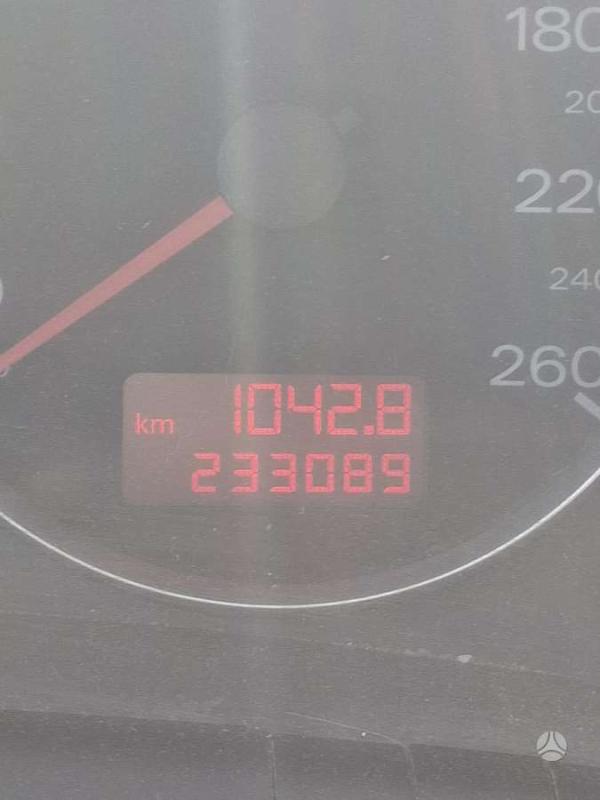Pelēks Audi A4 2005 Kaišiadorys, ar dzinēja tilpumu 1.90 L un nobraukumu 233 tūkst. km par 1100 €, foto 8 vietnē AUTOMOTO.COM.LV