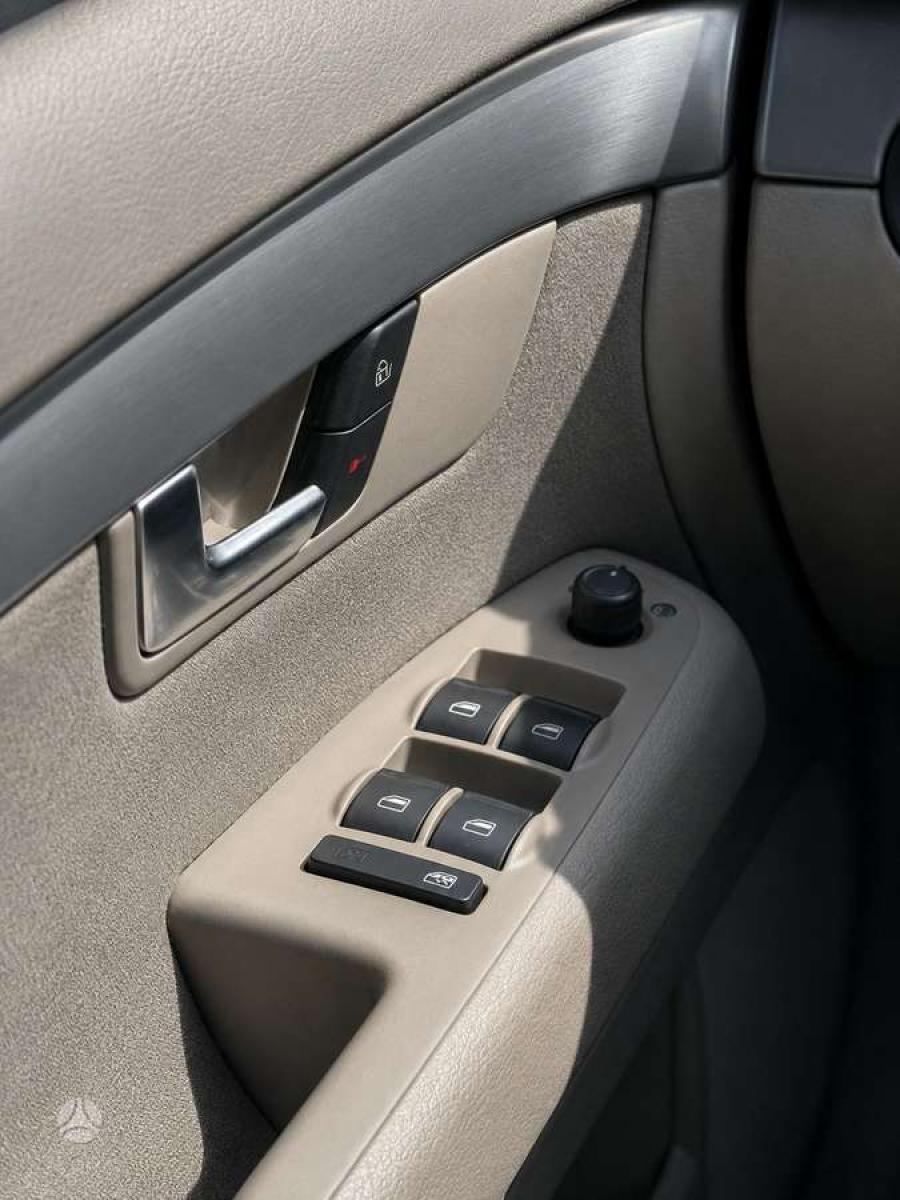 Grey Audi A4 2005 in Vilnius, with an engine capacity of 1.90 L and mileage of 324 thousand km for 2000 €, photo 12 on AUTOMOTO.COM.LV