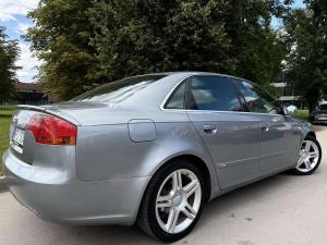 Pelēks Audi A4 2005 Kauņa, ar dzinēja tilpumu 1.97 L un nobraukumu 328 tūkst. km par 2650 €, foto 5 vietnē AUTOMOTO.COM.LV