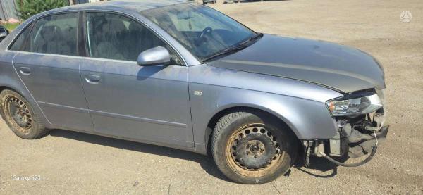 Grey Audi A4 2005 in Ukmerge, with an engine capacity of 1.98 L and mileage of 220 thousand km for 1250 €, photo 7 on AUTOMOTO.COM.LV