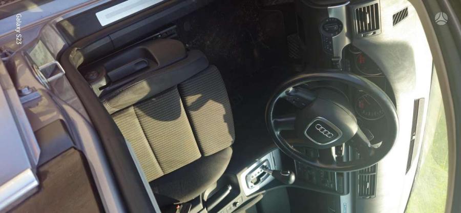 Grey Audi A4 2005 in Ukmerge, with an engine capacity of 1.98 L and mileage of 220 thousand km for 1250 €, photo 8 on AUTOMOTO.COM.LV