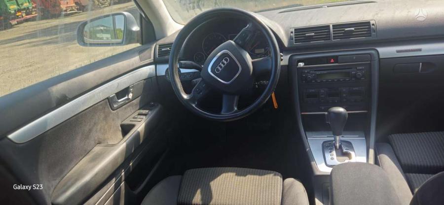 Grey Audi A4 2005 in Ukmerge, with an engine capacity of 1.98 L and mileage of 220 thousand km for 1250 €, photo 10 on AUTOMOTO.COM.LV
