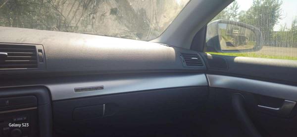 Grey Audi A4 2005 in Ukmerge, with an engine capacity of 1.98 L and mileage of 220 thousand km for 1250 €, photo 11 on AUTOMOTO.COM.LV