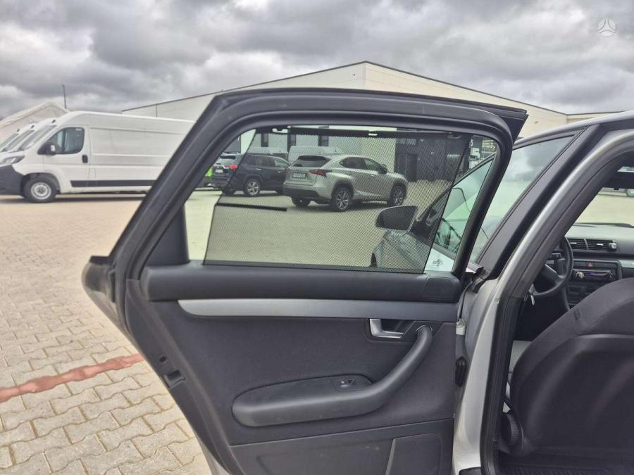 Pelēks Audi A4 2005 Kauņa, ar dzinēja tilpumu 1.98 L un nobraukumu 160 tūkst. km par 3500 €, foto 8 vietnē AUTOMOTO.COM.LV