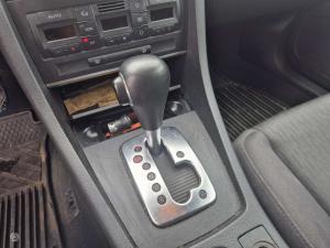 Pelēks Audi A4 2005 Kauņa, ar dzinēja tilpumu 1.98 L un nobraukumu 160 tūkst. km par 3500 €, foto 13 vietnē AUTOMOTO.COM.LV