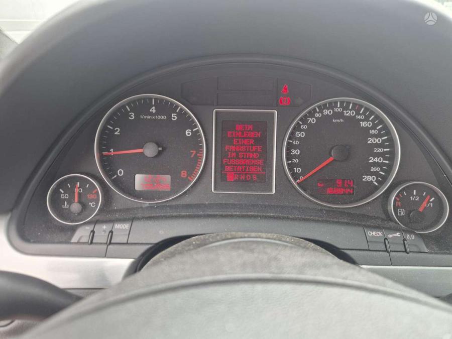Pelēks Audi A4 2005 Kauņa, ar dzinēja tilpumu 1.98 L un nobraukumu 160 tūkst. km par 3500 €, foto 14 vietnē AUTOMOTO.COM.LV