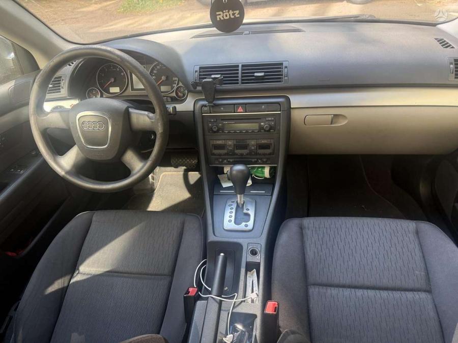 Grey Audi A4 2005 in Klaipeda, with an engine capacity of 1.98 L and mileage of 298 thousand km for 2100 €, photo 4 on AUTOMOTO.COM.LV