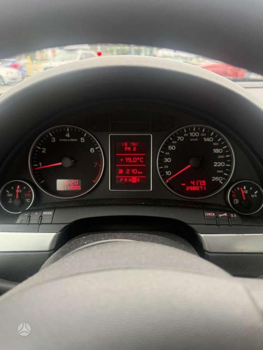Grey Audi A4 2005 in Klaipeda, with an engine capacity of 1.98 L and mileage of 298 thousand km for 2100 €, photo 8 on AUTOMOTO.COM.LV