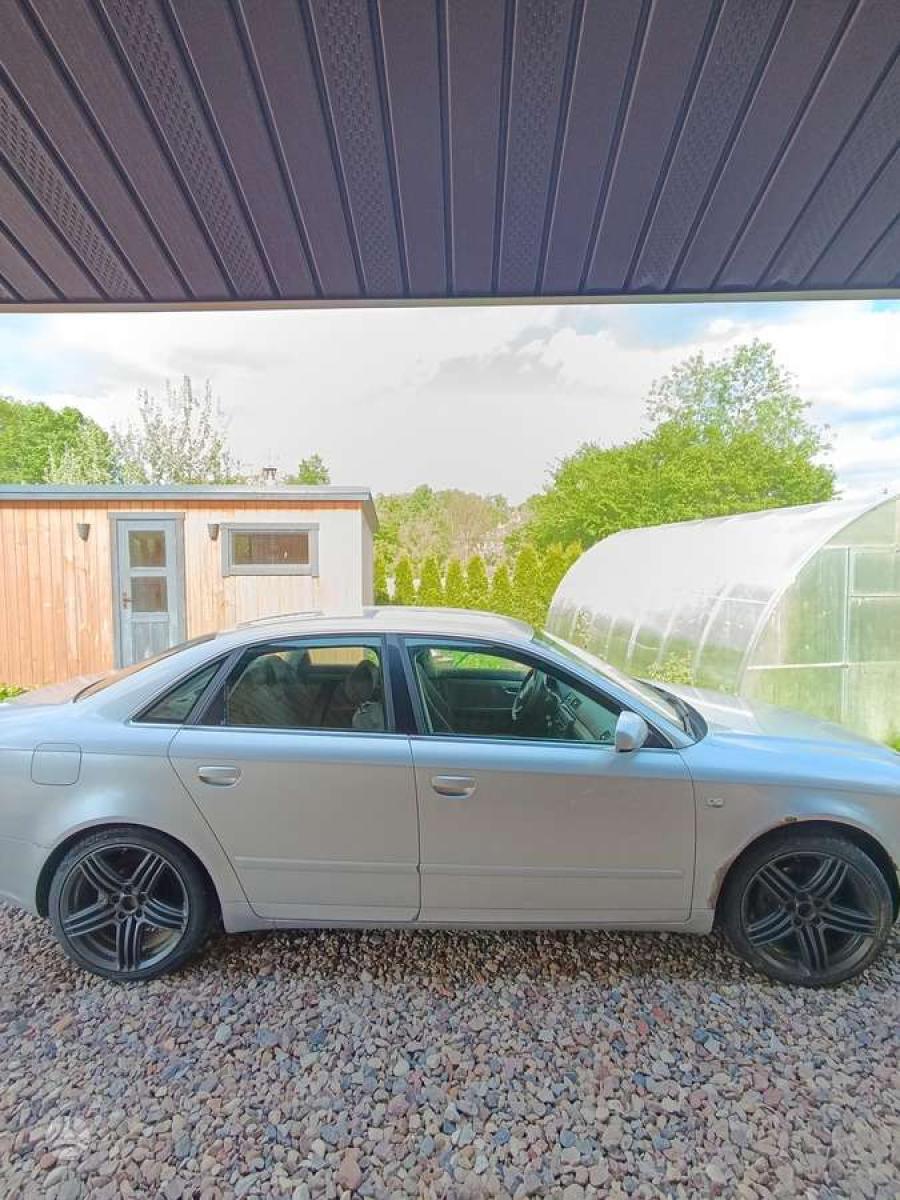 Grey Audi A4 2005 in Vilnius, with an engine capacity of 1.97 L and mileage of 283 thousand km for 1500 €, photo 8 on AUTOMOTO.COM.LV