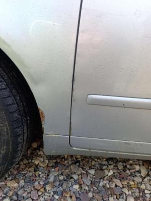 Grey Audi A4 2005 in Vilnius, with an engine capacity of 1.97 L and mileage of 283 thousand km for 1500 €, photo 16 on AUTOMOTO.COM.LV