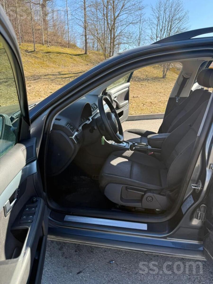 Grey Audi A4 2005 in Tukums, with an engine capacity of 2.50 L and mileage of 412 thousand km for 1700 €, photo 5 on AUTOMOTO.COM.LV