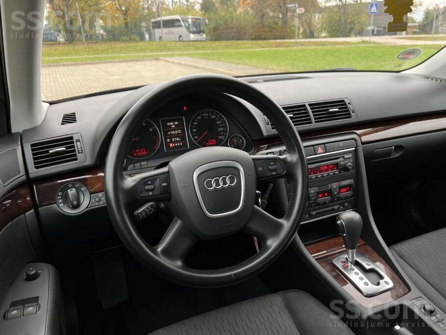 Pelēks Audi A4 2005 Cēsis, ar dzinēja tilpumu 2.00 L un nobraukumu 260 tūkst. km par 3100 €, foto 8 vietnē AUTOMOTO.COM.LV