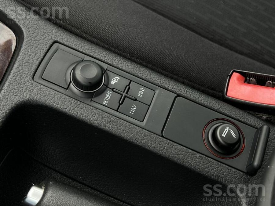 Pelēks Audi A4 2005 Cēsis, ar dzinēja tilpumu 2.00 L un nobraukumu 260 tūkst. km par 3100 €, foto 14 vietnē AUTOMOTO.COM.LV