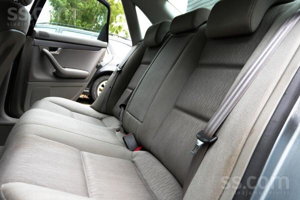 Grey Audi A4 2005 in Riga, with an engine capacity of 2.00 L and mileage of 289 thousand km for 3590 €, photo 11 on AUTOMOTO.COM.LV