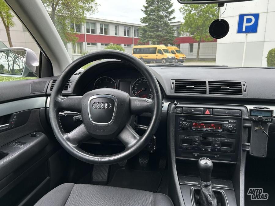 Grey Audi A4 2006 in Vilnius, with an engine capacity of 2.00 L and mileage of 265 thousand km for 2600 €, photo 19 on AUTOMOTO.COM.LV