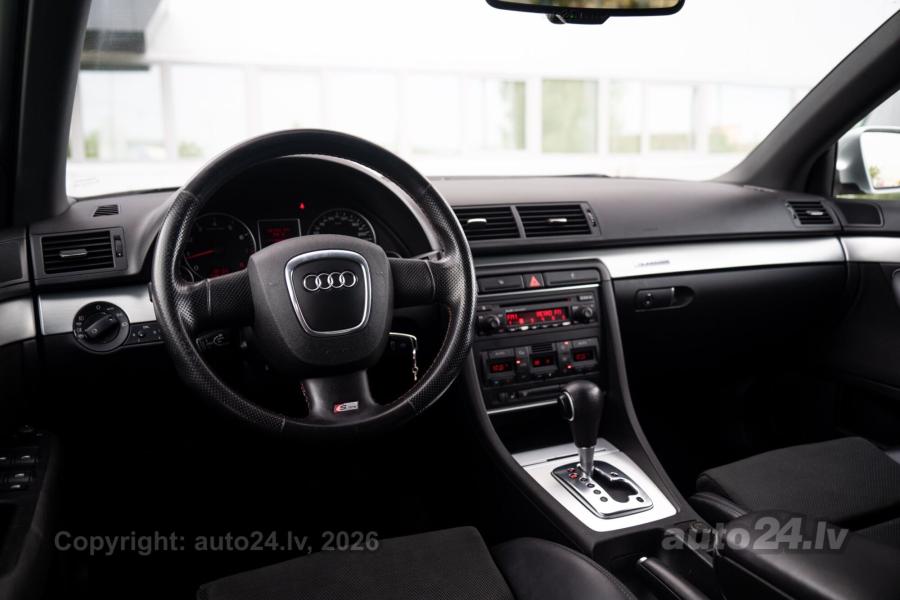 Pelēks Audi A4 2006 Tallina, ar dzinēja tilpumu 2.00 L un nobraukumu 276 tūkst. km par 2999 €, foto 8 vietnē AUTOMOTO.COM.LV