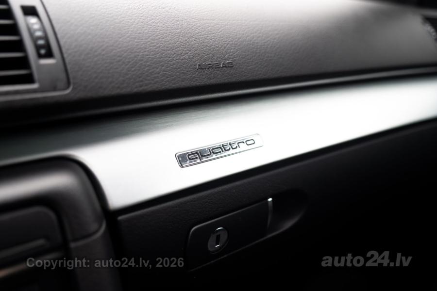 Pelēks Audi A4 2006 Tallina, ar dzinēja tilpumu 2.00 L un nobraukumu 276 tūkst. km par 2999 €, foto 12 vietnē AUTOMOTO.COM.LV