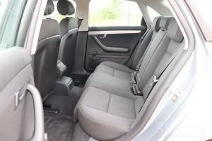 Grey Audi A4 2006 in Riga, with an engine capacity of 2.00 L and mileage of 203 thousand km for 3450 €, photo 17 on AUTOMOTO.COM.LV