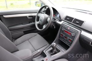 Grey Audi A4 2006 in Riga, with an engine capacity of 2.00 L and mileage of 203 thousand km for 3450 €, photo 23 on AUTOMOTO.COM.LV