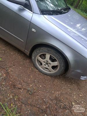 Grey Audi A4 2006 in Elektrenai, with an engine capacity of 2.00 L and mileage of 424 thousand km for 1500 €, photo 6 on AUTOMOTO.COM.LV