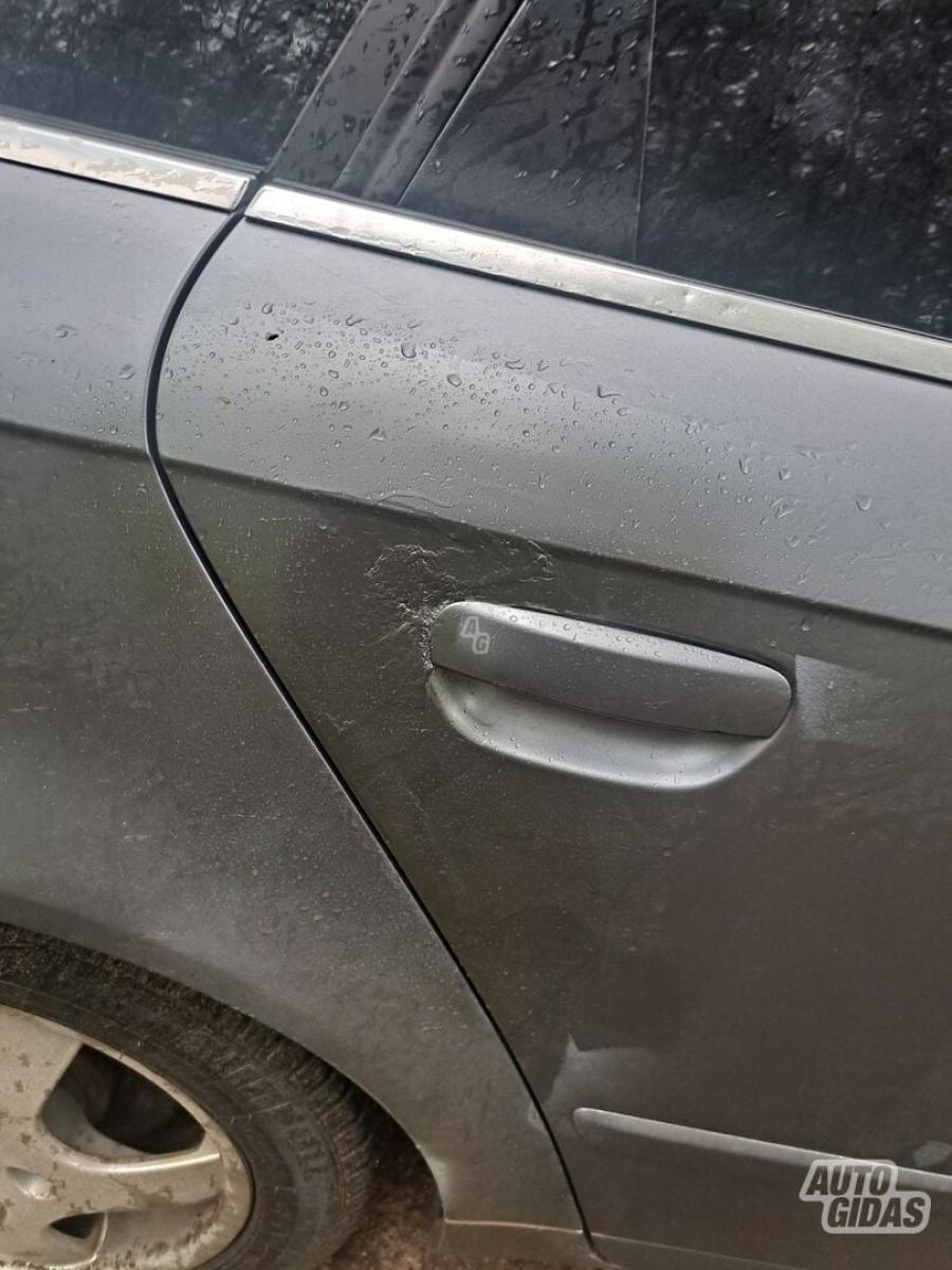 Grey Audi A4 2006 in Elektrenai, with an engine capacity of 2.00 L and mileage of 424 thousand km for 1500 €, photo 9 on AUTOMOTO.COM.LV