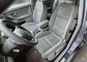 Pelēks Audi A4 2006 Viļņa, ar dzinēja tilpumu 1.98 L un nobraukumu 230 tūkst. km par 1800 €, foto 11 vietnē AUTOMOTO.COM.LV
