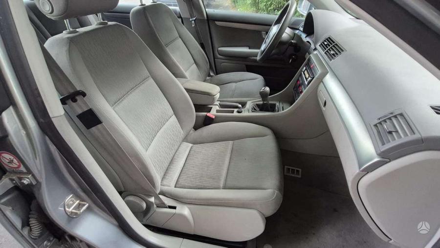 Pelēks Audi A4 2006 Viļņa, ar dzinēja tilpumu 1.98 L un nobraukumu 230 tūkst. km par 1800 €, foto 13 vietnē AUTOMOTO.COM.LV