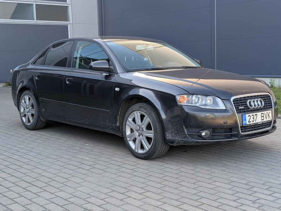 Grey Audi A4 2006 in Tallinn, with an engine capacity of 3.00 L and mileage of 397 thousand km for 2500 €, photo 17 on AUTOMOTO.COM.LV