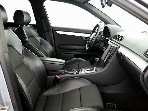 Grey Audi A4 2006 in Tallinn, with an engine capacity of 3.10 L and mileage of 293 thousand km for 2999 €, photo 6 on AUTOMOTO.COM.LV