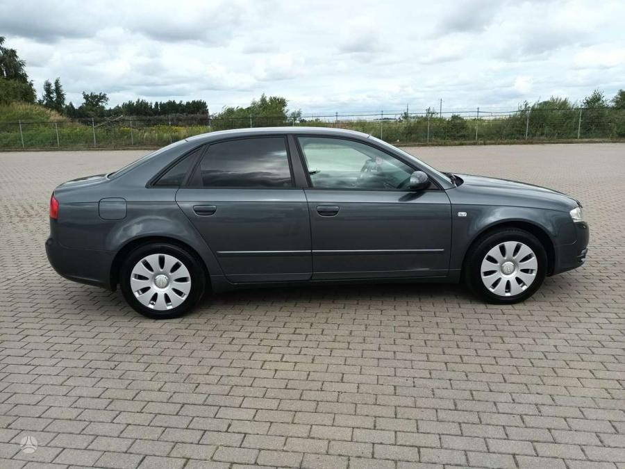 Grey Audi A4 2006 in Marijampole, with an engine capacity of 1.96 L and mileage of 233 thousand km for 2699 €, photo 8 on AUTOMOTO.COM.LV