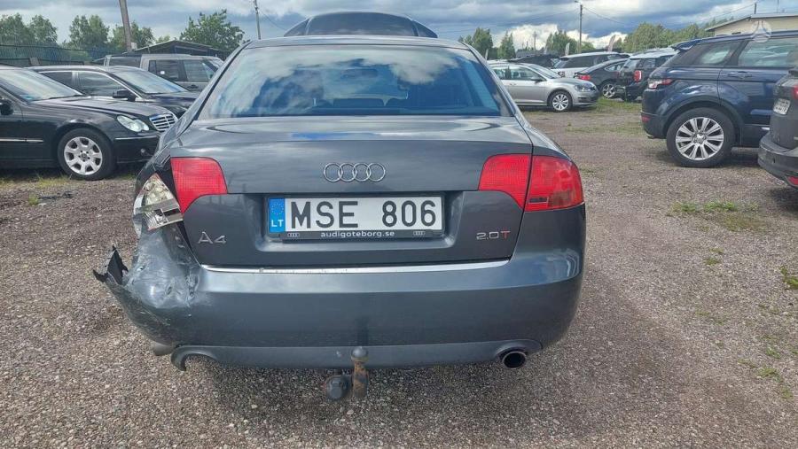 Pelēks Audi A4 2006 Panevēža, ar dzinēja tilpumu 1.98 L un nobraukumu 282 tūkst. km par 950 €, foto 5 vietnē AUTOMOTO.COM.LV