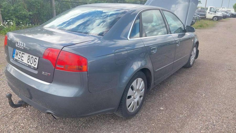 Pelēks Audi A4 2006 Panevēža, ar dzinēja tilpumu 1.98 L un nobraukumu 282 tūkst. km par 950 €, foto 6 vietnē AUTOMOTO.COM.LV