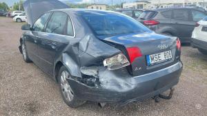 Pelēks Audi A4 2006 Panevēža, ar dzinēja tilpumu 1.98 L un nobraukumu 282 tūkst. km par 950 €, foto 7 vietnē AUTOMOTO.COM.LV