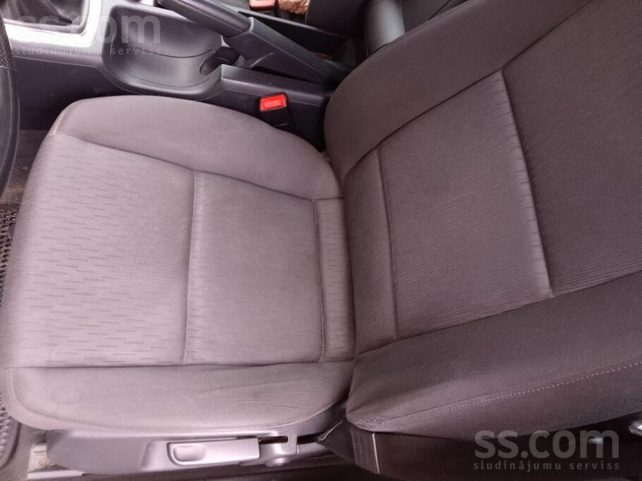 Grey Audi A4 2006 in Liepaja, with an engine capacity of 1.80 L and mileage of 444 thousand km for 2950 €, photo 18 on AUTOMOTO.COM.LV