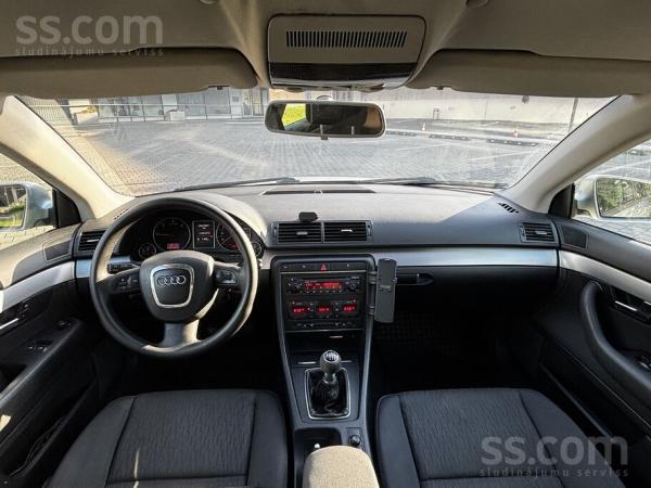 Pelēks Audi A4 2006 Rīga, ar dzinēja tilpumu 2.00 L un nobraukumu 291 tūkst. km par 2950 €, foto 5 vietnē AUTOMOTO.COM.LV