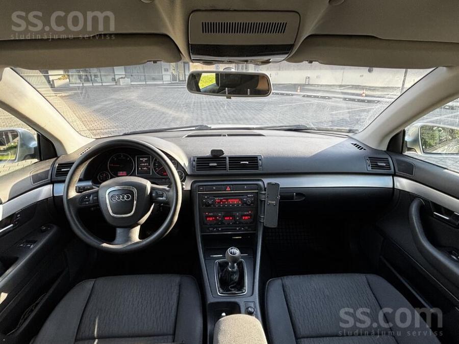 Pelēks Audi A4 2006 Rīga, ar dzinēja tilpumu 2.00 L un nobraukumu 291 tūkst. km par 2950 €, foto 6 vietnē AUTOMOTO.COM.LV