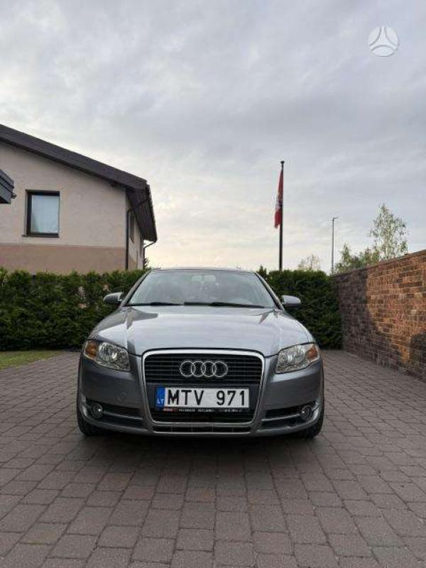 Pelēks Audi A4 2006 Viļņa, ar dzinēja tilpumu 1.97 L un nobraukumu 200 tūkst. km par 3300 €, foto 3 vietnē AUTOMOTO.COM.LV
