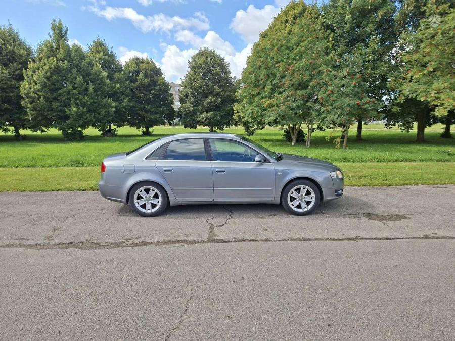Pelēks Audi A4 2006 Šauļi, ar dzinēja tilpumu 1.97 L un nobraukumu 370 tūkst. km par 1800 €, foto 4 vietnē AUTOMOTO.COM.LV