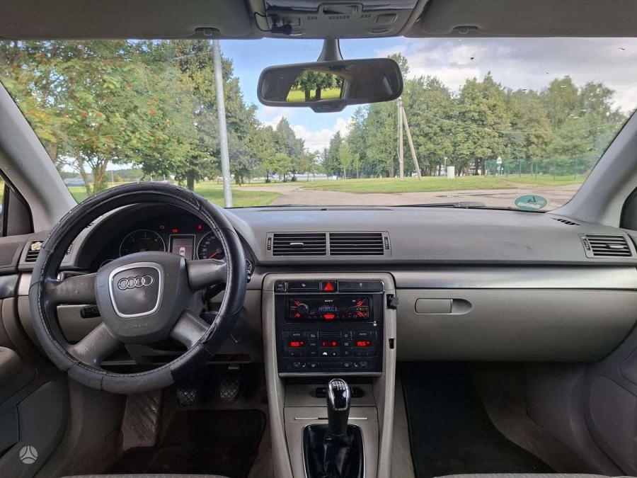 Pelēks Audi A4 2006 Šauļi, ar dzinēja tilpumu 1.97 L un nobraukumu 370 tūkst. km par 1800 €, foto 8 vietnē AUTOMOTO.COM.LV