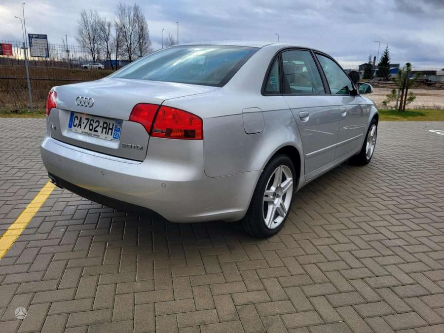 Pelēks Audi A4 2007 Tauragė, ar dzinēja tilpumu 1.97 L un nobraukumu 261 tūkst. km par 3300 €, foto 7 vietnē AUTOMOTO.COM.LV