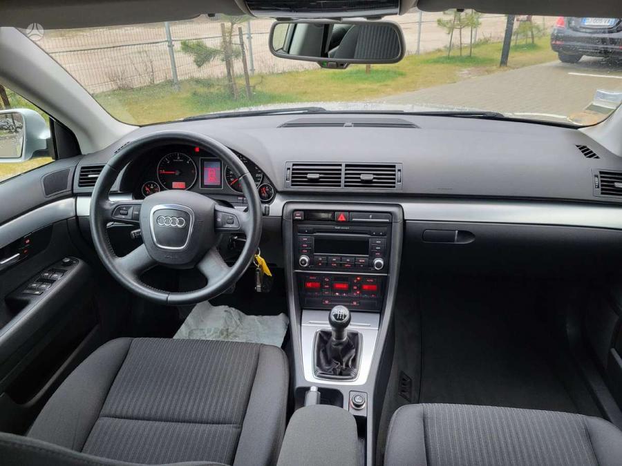 Pelēks Audi A4 2007 Tauragė, ar dzinēja tilpumu 1.97 L un nobraukumu 261 tūkst. km par 3300 €, foto 14 vietnē AUTOMOTO.COM.LV