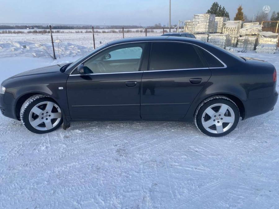 Pelēks Audi A4 2007 Šauļi, ar dzinēja tilpumu 1.78 L un nobraukumu 240 tūkst. km par 2650 €, foto 3 vietnē AUTOMOTO.COM.LV