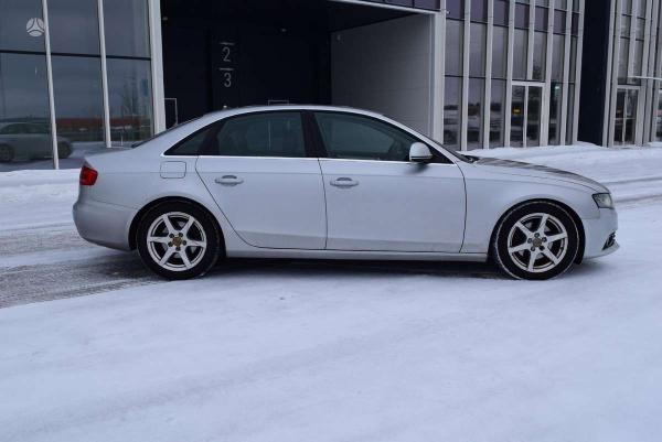 Pelēks Audi A4 2007 Viļņa, ar dzinēja tilpumu 1.97 L un nobraukumu 196 tūkst. km par 4650 €, foto 4 vietnē AUTOMOTO.COM.LV