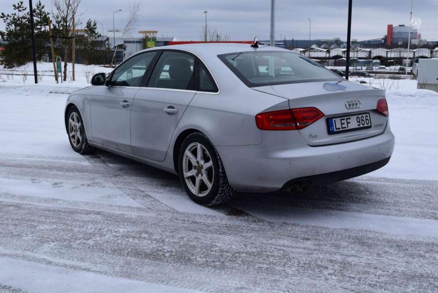 Pelēks Audi A4 2007 Viļņa, ar dzinēja tilpumu 1.97 L un nobraukumu 196 tūkst. km par 4650 €, foto 7 vietnē AUTOMOTO.COM.LV