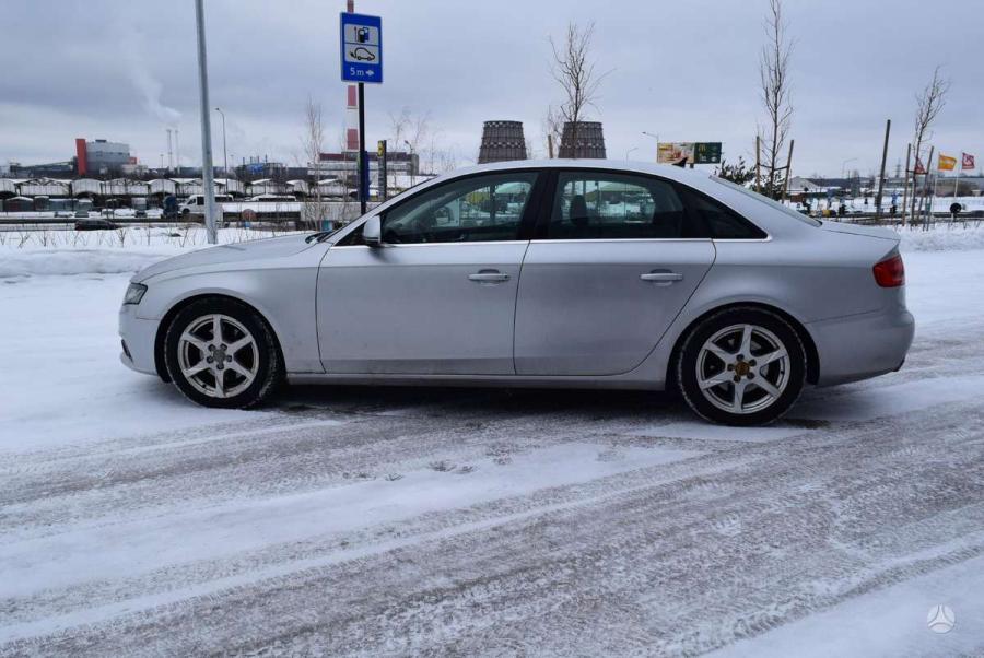 Pelēks Audi A4 2007 Viļņa, ar dzinēja tilpumu 1.97 L un nobraukumu 196 tūkst. km par 4650 €, foto 8 vietnē AUTOMOTO.COM.LV
