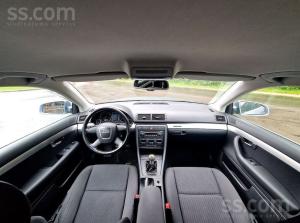 Grey Audi A4 2007 in Riga, with an engine capacity of 1.80 L and mileage of 136 thousand km for 5000 €, photo 12 on AUTOMOTO.COM.LV