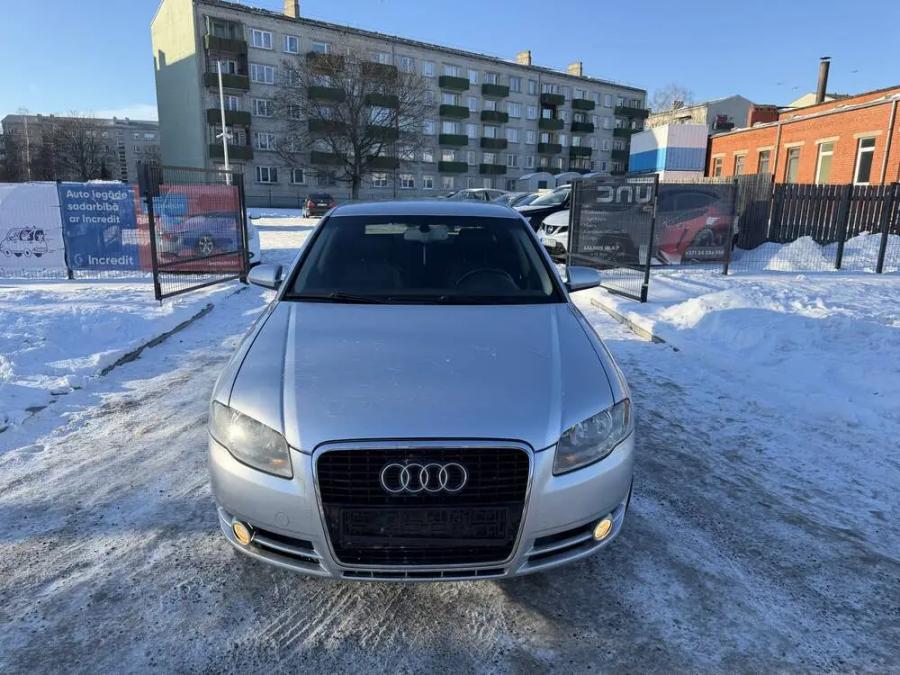 Grey Audi A4 2007 in Ventspils, with an engine capacity of 2.70 L and mileage of 267 thousand km for 3150 €, photo 3 on AUTOMOTO.COM.LV