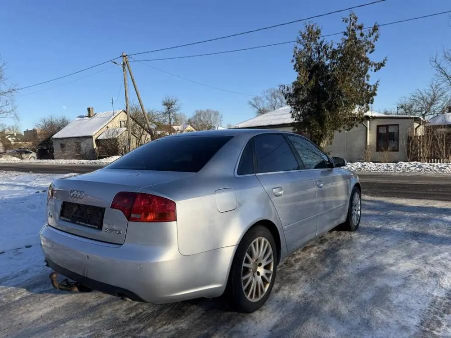 Grey Audi A4 2007 in Ventspils, with an engine capacity of 2.70 L and mileage of 267 thousand km for 3150 €, photo 5 on AUTOMOTO.COM.LV