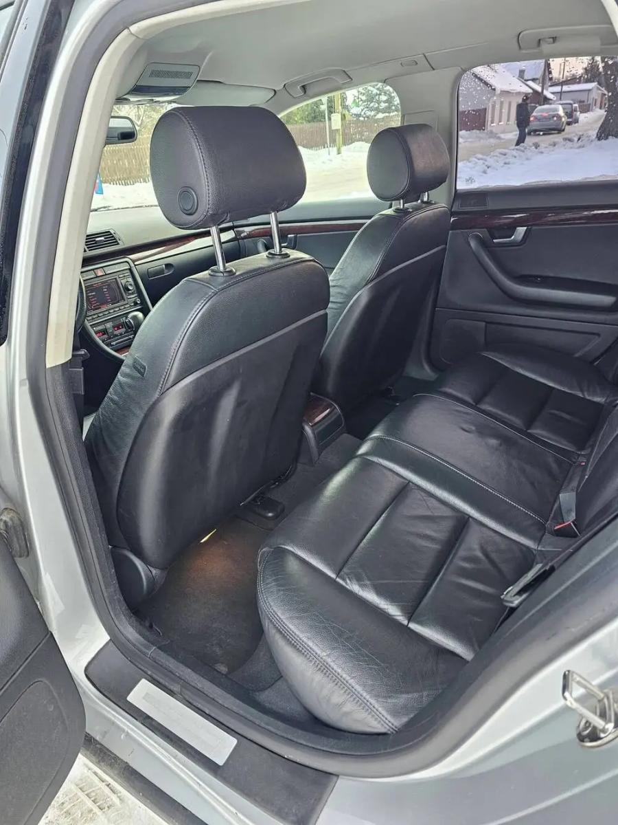 Grey Audi A4 2007 in Ventspils, with an engine capacity of 2.70 L and mileage of 267 thousand km for 3150 €, photo 14 on AUTOMOTO.COM.LV
