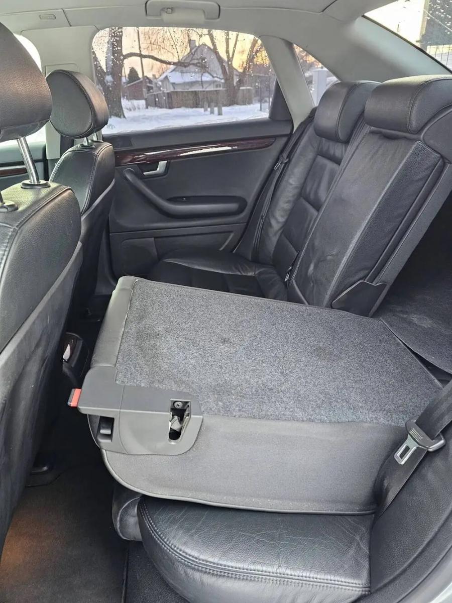 Grey Audi A4 2007 in Ventspils, with an engine capacity of 2.70 L and mileage of 267 thousand km for 3150 €, photo 15 on AUTOMOTO.COM.LV